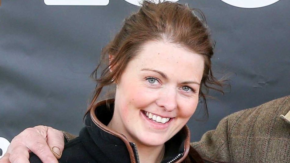 All smiles for Laura Morgan as Big Changes secures poignant victory for ...