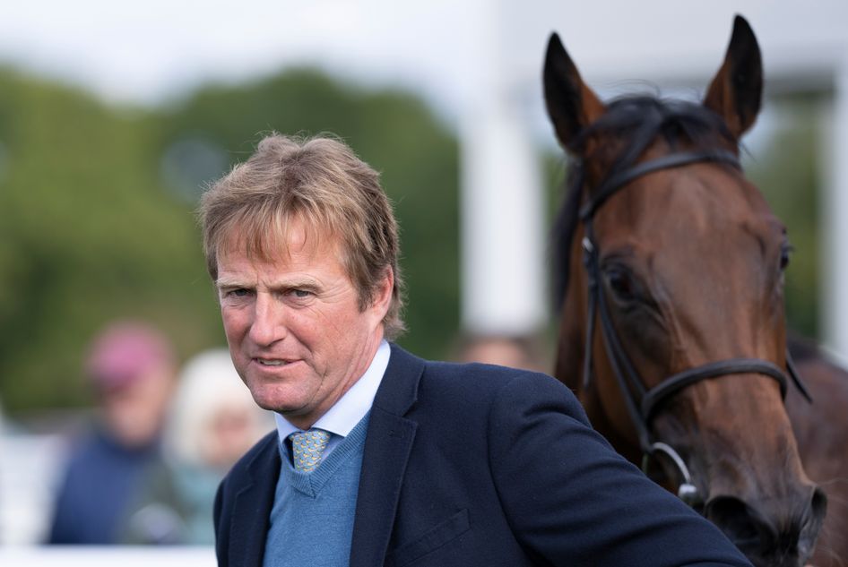 220,000gns buy Valvano and royal homebred Treasure strike on debuts for ...