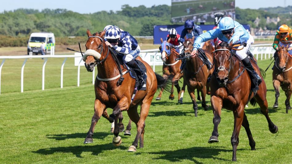 Veteran Makanah teams up with in-form apprentice to land feature sprint ...