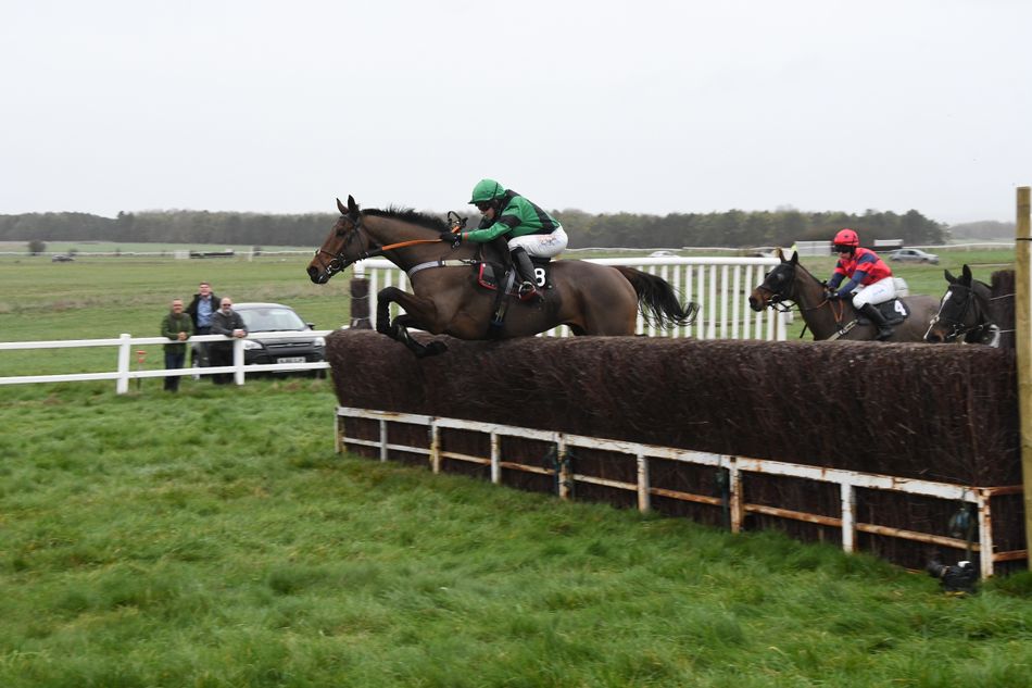 Younger and hungrier Jack Andrews set to give Will Biddick a run for ...