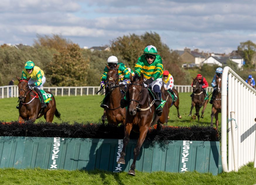 Cheekpieces do the trick for Last Kingdom to hand Willie Mullins first ...