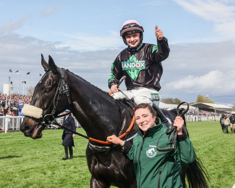 Olly Murphy eyes Aintree repeat with 'flat-track bully' Strong Leader ...