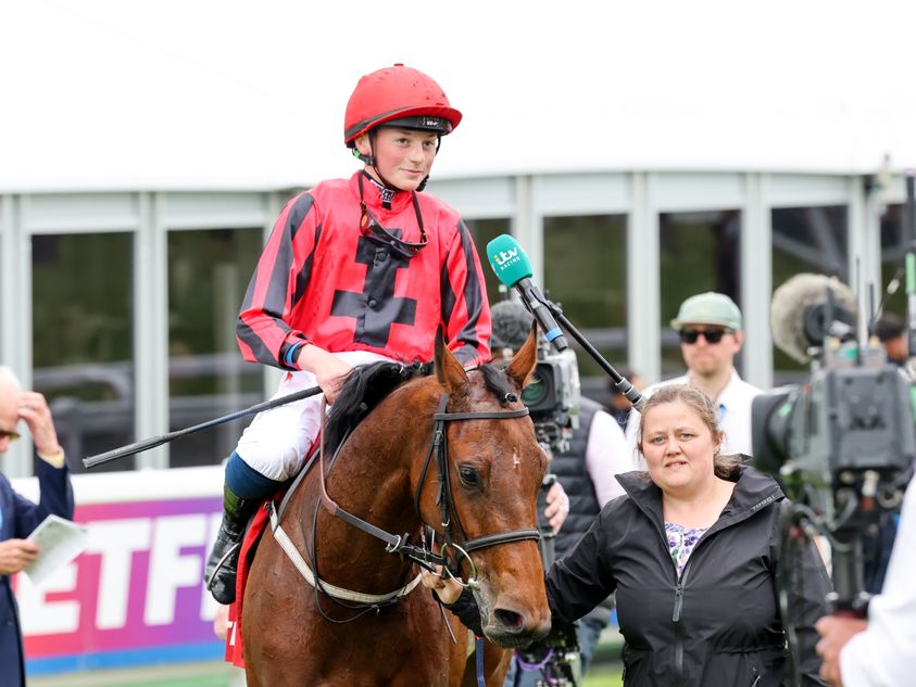 Warren Fentiman follows in father's footsteps with narrow victory on ...