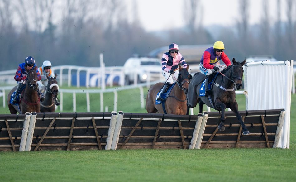 Dashel Drasher denies late challenge from Paisley Park in another ...