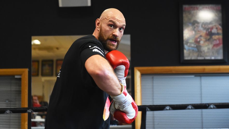 Tyson Fury lands knockout blow as Big Gypsy King provides former ...
