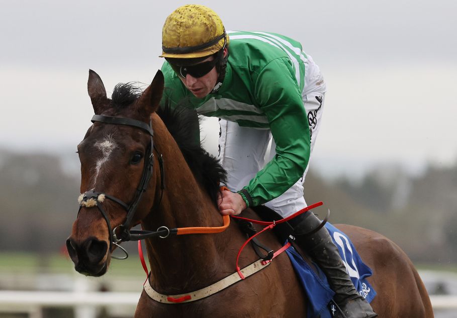 Mighty Oak Lad lands gamble as Karl Thornton again gets new year off to ...