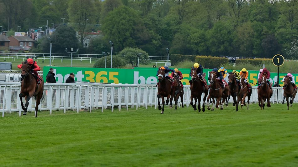 Sandown novice stakes won by Emily Upjohn becomes first Oaks wildcard ...