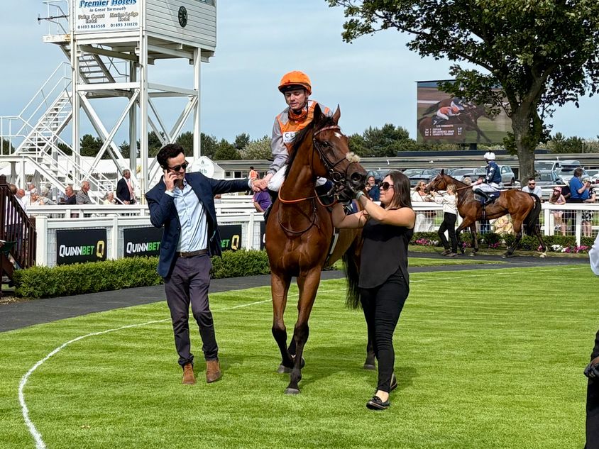 Big crowd follows Shepherd's flock of winners, including track first ...