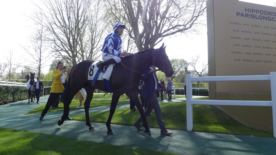 Frankie Dettori and Ryan Moore in action in French Derby - but is ...