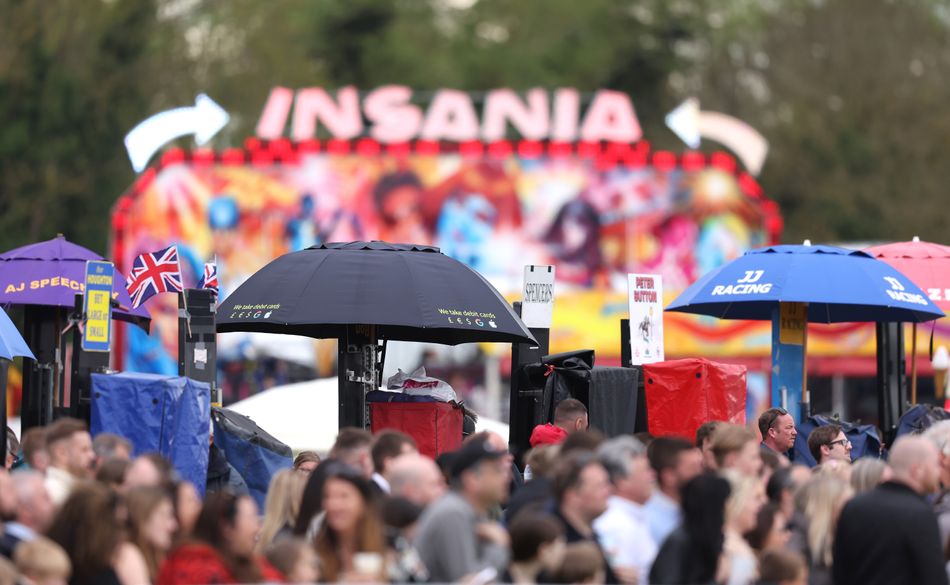 'Mad, stupid and dangerous' - Newmarket trainers hit out at Windsor ...