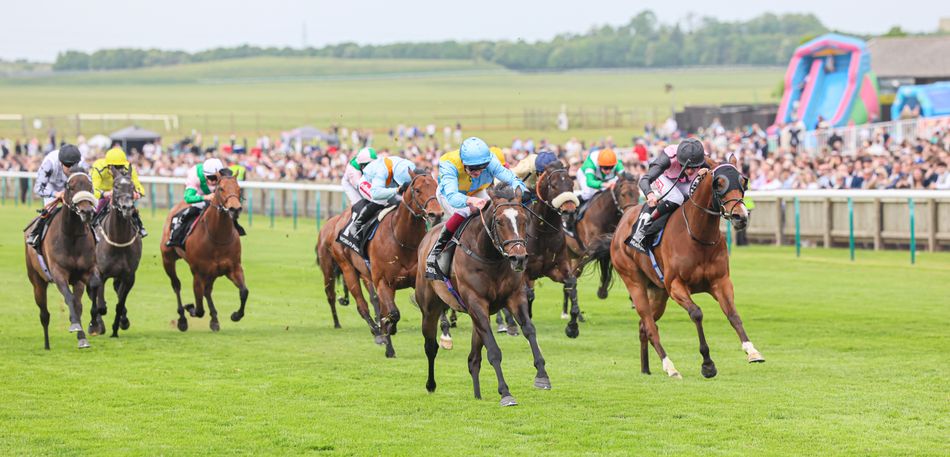 Rumstar the toast of the Rowley Mile as Jonny Portman's sprinter bags ...
