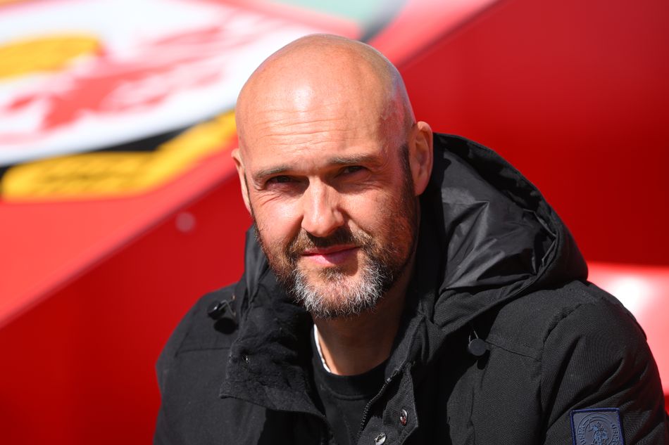 VAR should follow EFL lead and look for new blood | Racing Post