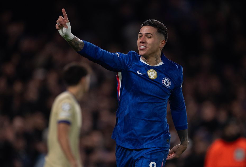 Chelsea late show pushes Man City out to 3-1 for the Premier League ...