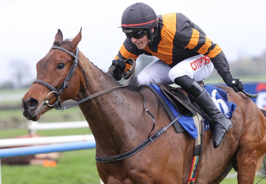 Who remains in contention for the Irish Grand National at Fairyhouse on ...