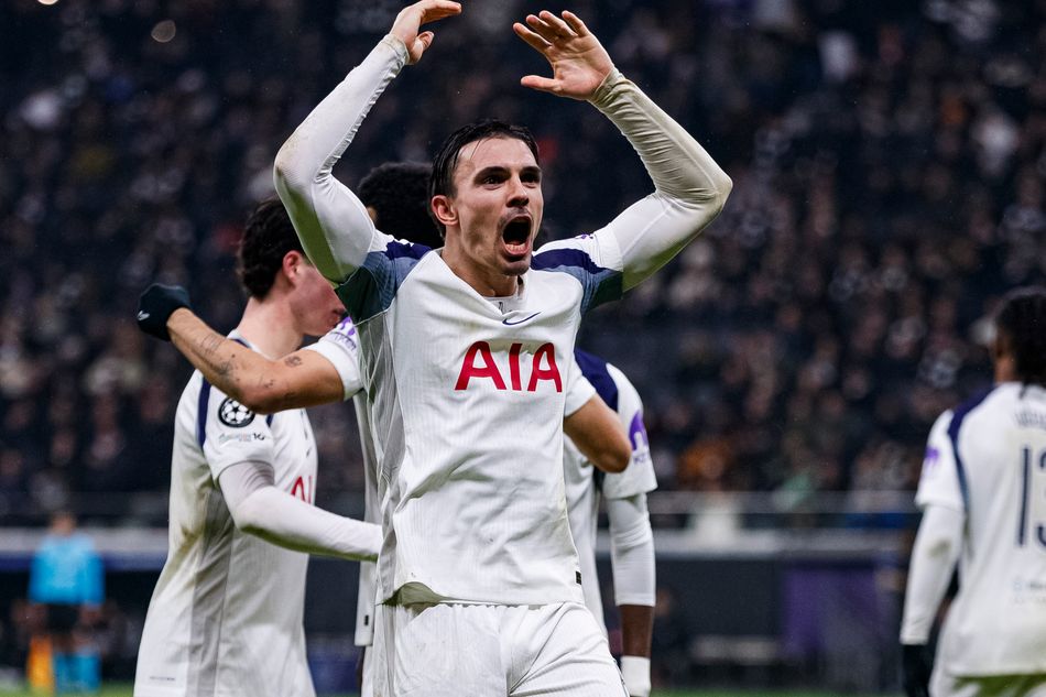 Premier League final day: Tottenham survive, West Ham are relegated and ...