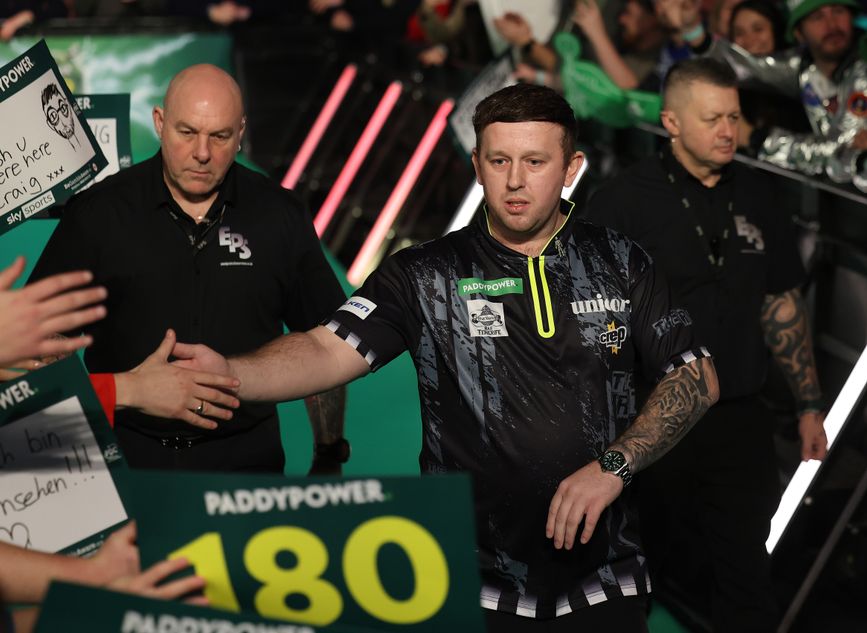 Paddy Power World Darts Championship day 16 acca predictions | Racing Post
