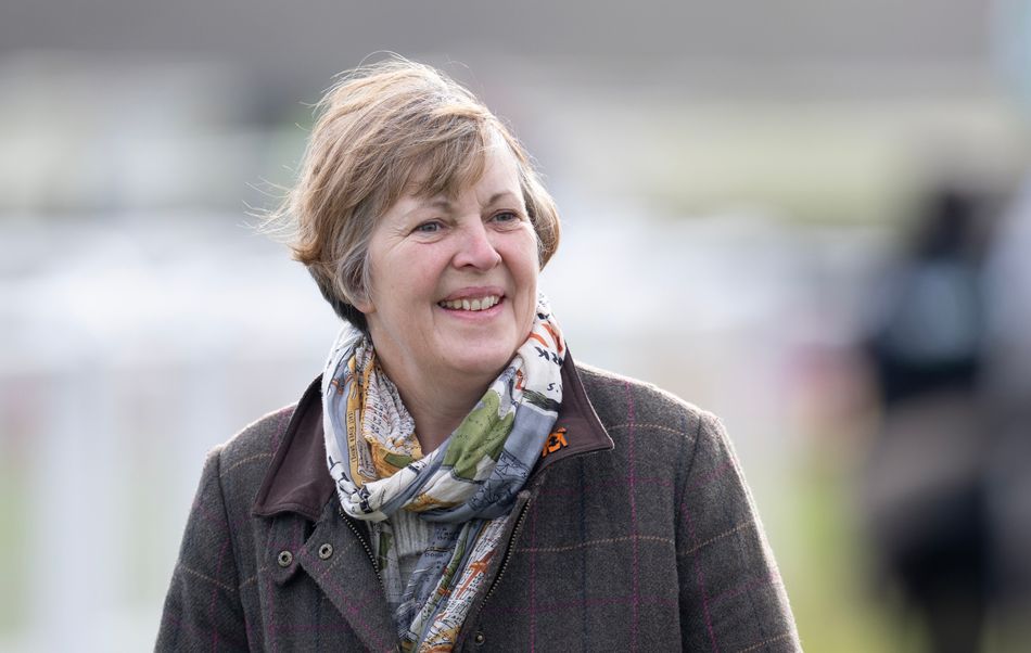Jane Williams keeps up good form with another winner, but leading ...