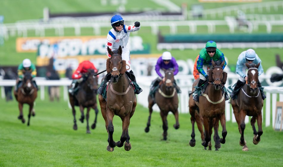 Il Ridoto wins the Paddy Power Gold Cup for Sir Alex Ferguson and Paul ...