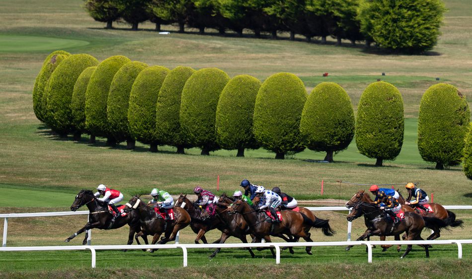 'He likes it at Sandown' - Jenever registers repeat victory for Jessica ...