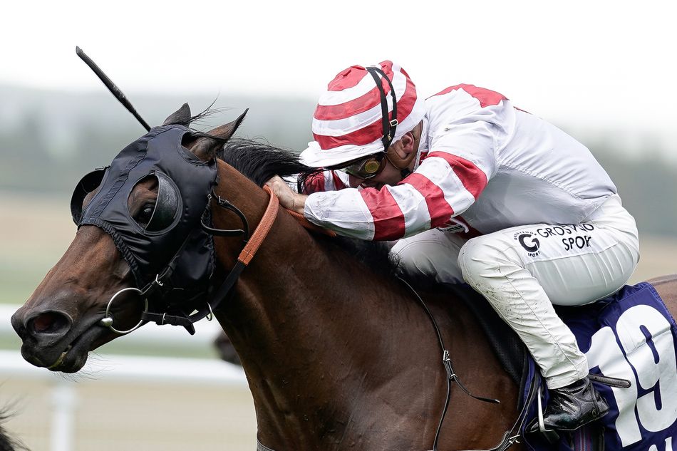 Stalwart Aberama Gold weighted to reverse Ayr form with Mythical ...