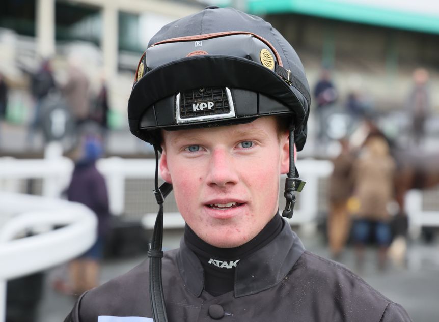 Brandon Wilkie rides out 7lb claim aboard 25-1 stable debutant Carlos ...